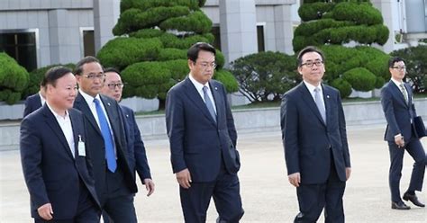 정진석 원내대표와 김재원 정무수석