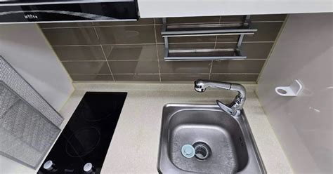 제가 청소 당일에 현장에 가있을 수가 없었는데 시간 맞춰 잘 도착해주셨고 전후 사진으로 먼저 청소 후 상태를 확인했습니다 바닥 서랍장 내부 등 꼼꼼히 청소해주셨습니다