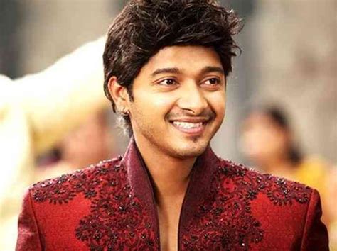 Shreyas Talpade Affairs Net Worth Age Height Bio And More 2020