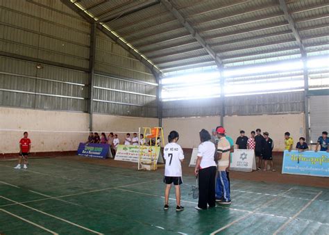 နမ့်စန်မြို့ အလယ်တန်းနှင့်အထက်တန်းအဆင့် ကျောင်းသားကျောင်းသူများ ကြက်တောင်ရိုက်ပြိုင်ပွဲကျင်းပ