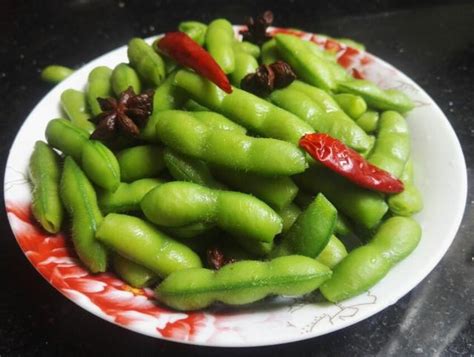 煮毛豆總是發黃學會這個小技巧毛豆翠綠鮮嫩又入味 每日頭條