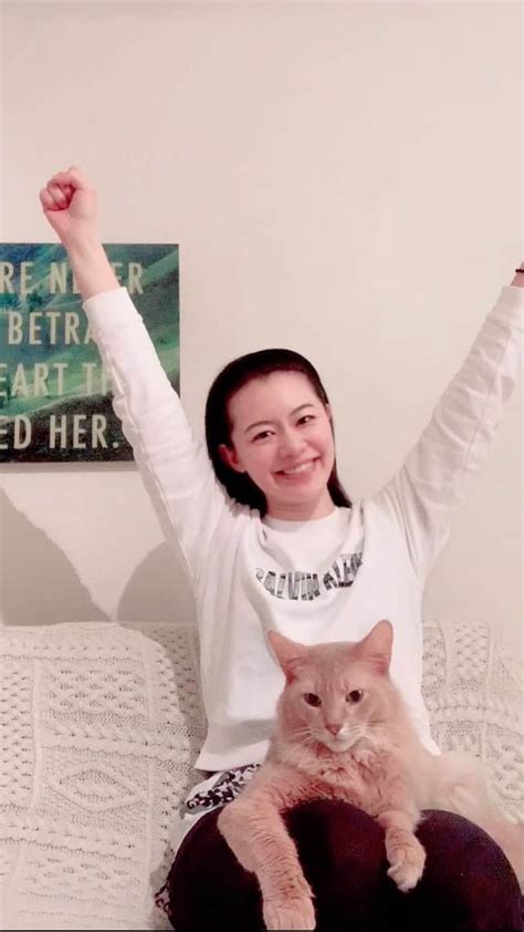 宇月颯さんのインスタグラム動画 宇月颯instagram「 くみが作曲してくれた曲です そしてポテにも注目笑 途中、ソファー