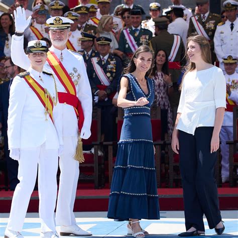 Casa Real Comparte Las Fotos Oficiales De La Infanta Sofía Como Universitaria En Lisboa