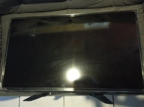 Televisor De Led Panasonic 32 Polegadas Modelo Tc 32d400b Leia O Anúncio Tvs Cidade