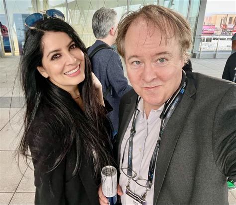 Jasmine R Chris Pfaff 🔜 Siggraph