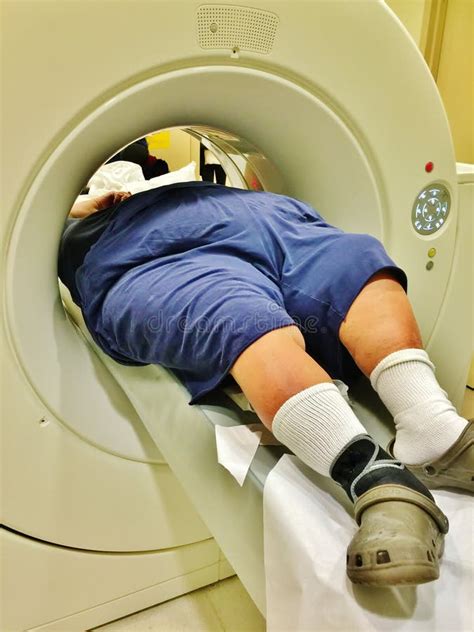 超重耐心mri Ct放射学问题 编辑类照片 图片 包括有 生活方式 超过尺寸 健康 爱好健美者 重量 83165821