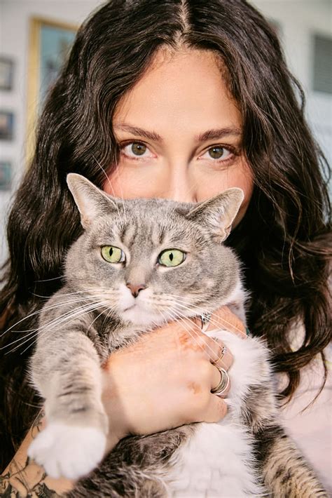 Tefi Pessoas No Bs Beauty Routine Into The Gloss