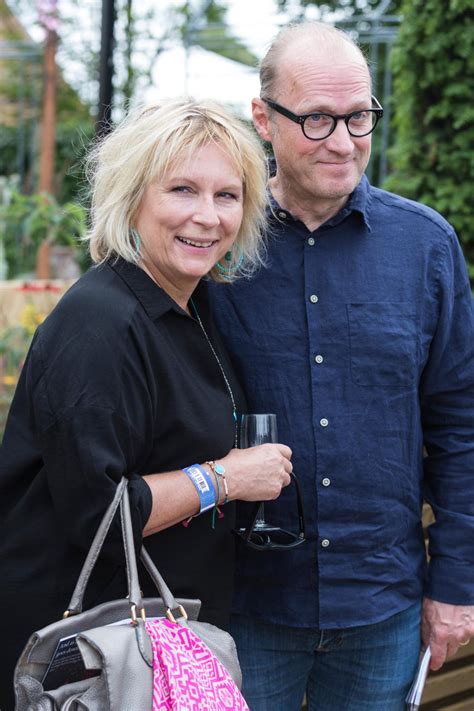 Jennifer Saunders And Adrian Edmondson Locked In Year Long Battle Over £250k Extension To £2m