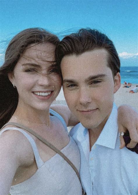 Jeremy Carolynn Shada Atrizes Lindas Atores Wattpad