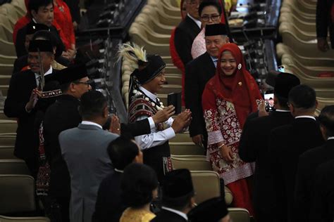 Alasan Jokowi Pakai Baju Adat Tanimbar Di Sidang Tahunan MPR 2023