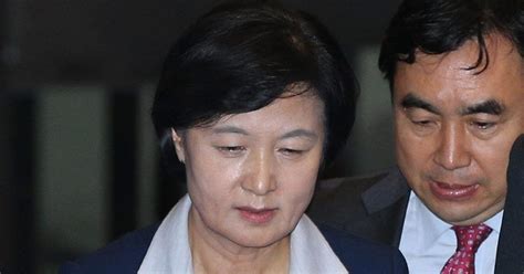 추미애 대표 영수회담 제안 14시간 만에 일방 취소