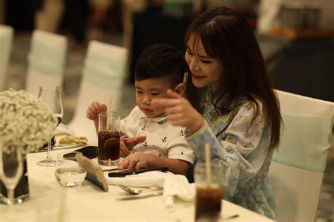 Trung V U Vi T Nam Khoe Nh O D I C Ng Con Trai V B N G I N M B N Nhau Nh Ng V N Ch A C I