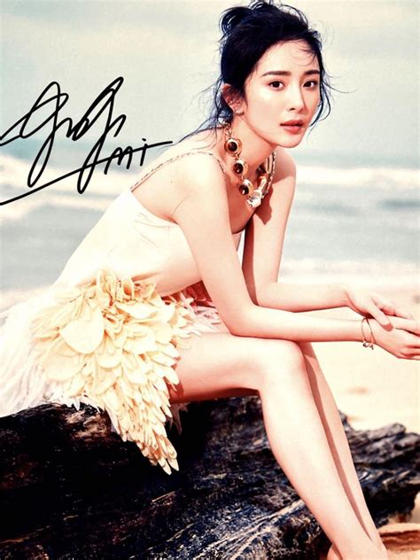 ヤン・ミー直筆サイン入り超大型写真…yang Mi…中国有名女優‥ By メルカリ