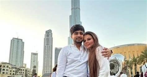 Bigg Boss Fame Rakhi Sawant Gets Secretly Married To Boyfriend Adil