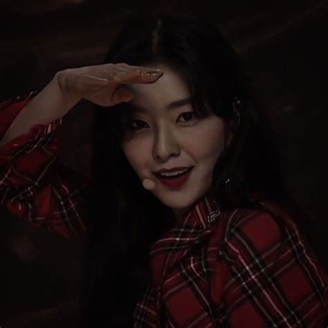 𝐡𝐜𝐧𝐞𝐲𝐢𝐫𝐞𝐧𝐞 𝐢𝐫𝐞𝐧𝐞 𝐢𝐜𝐨𝐧𝐬