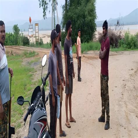 గోదావరి తీరంలో తనిఖీలు