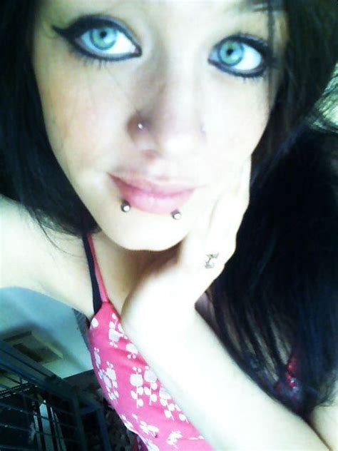 Sariis Photo Portfolio 0 Albums And 15 Photos Model Mayhem