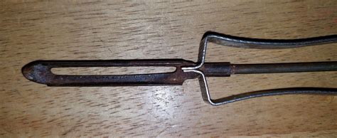 Ekco Nee Action Peeler New Slip Pruf Handle Patent Made In Usa Vintage