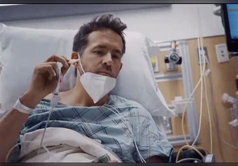 A 45 ans Ryan Reynolds lutte contre le cancer une tumeur découverte