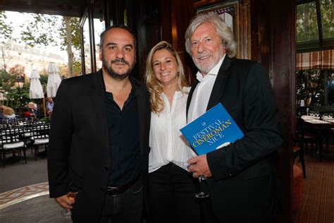 Photo François Xavier Demaison et sa femme Anaïs Tihay Daniel Benoin Soirée de présentation