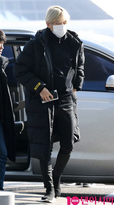 Ten Photo엑소 백현 돋보이는 금빛 헤어스타일 텐아시아