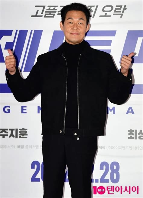 Ten 포토 박성웅 우리영화 너무 좋아 쌍따봉 텐아시아