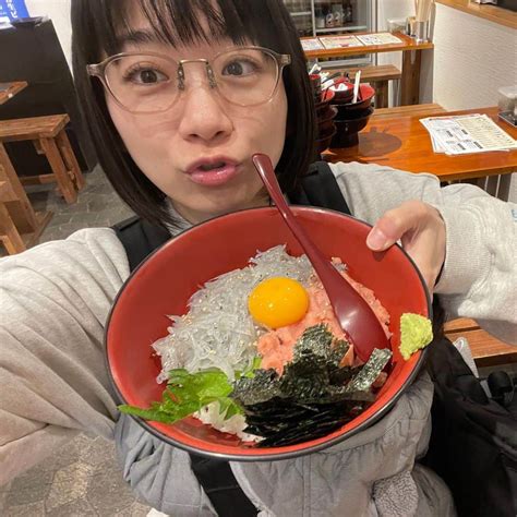 時東ぁみさんのインスタグラム写真 時東ぁみinstagram「ドライブ行ってきたー🚗 ・ 母、姉、姪っ子、息子で熱海へ 運転は