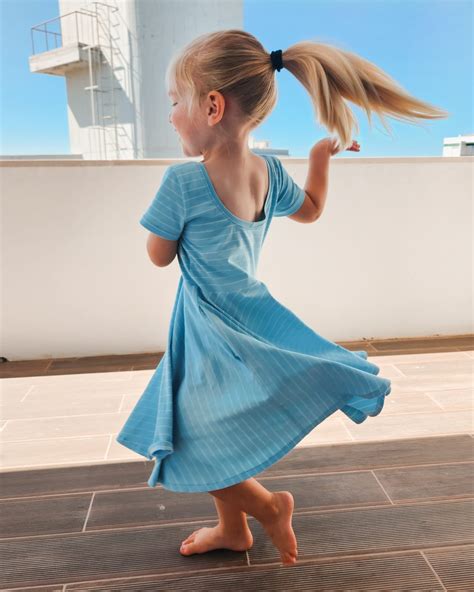 Janie Dress With Ballerina Neckline The Sewing Things Blog