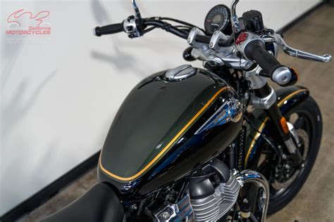 2024 Royal Enfield Super Meteor 650 Interstellar Green Southern