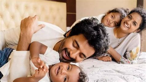 மீண்டும் அப்பாவாக போகும் சிவகார்த்திகேயன் வைரல் வீடியோவால் வெளிவந்த