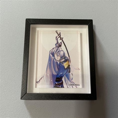 刀剣乱舞 三日月宗近 ミニ額縁マグネット 二周年記念祝画 メルカリ