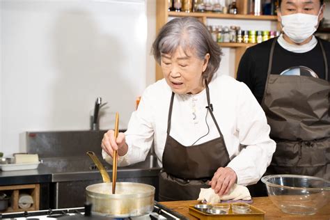 8大豆もやしでナムルを作る。 料理を知って、韓国ドラマをたのしく見よう。 な すんじゃ ほぼ日刊イトイ新聞