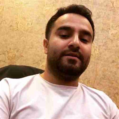 دانلود آهنگ احمد نیکزاد دنیای مجازی با کیفیت عالی و پخش آنلاین