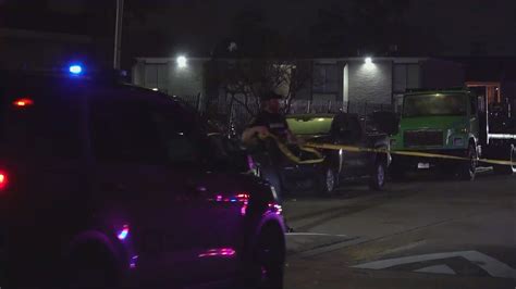 Man Shot In Leg After Seeing Woman Getting Robbed Trying To Intervene