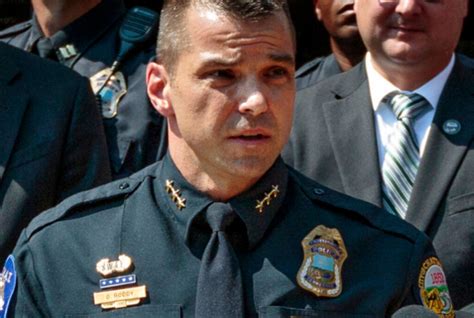 Muerte De Floyd “injustificable” Dicen Jefes Policiales De Los Eeuu