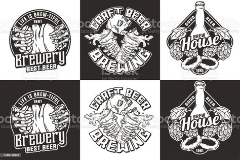 맥주 캡 캔 홉 스켈레톤 및 병이 있는 양조 엠블럼 또는 수제 맥주 로고의 맥주 세트 두개골 맥주 유리 및 바 펍 또는 양조장 상점을 위한 보리가 있는 라벨 또는 인쇄