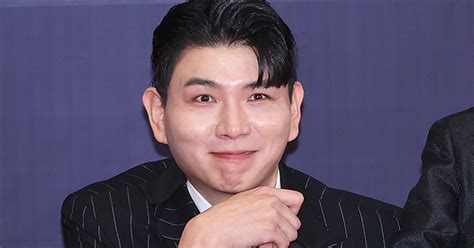 포토s 제이쓴 똥별아 보고있지