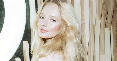 Лиза Пескова рассказала, как сделала волосы идеальными с помощью обжига ...