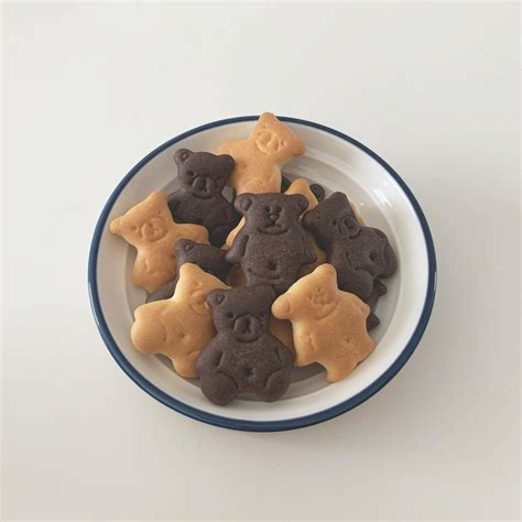 愛おしくて食べられない♡無印良品のくまさんビスケット×スイーツがcuteすぎる件｜mery