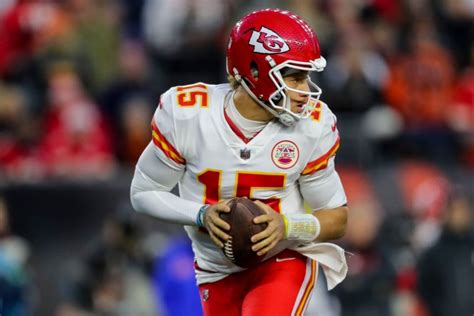 Week 15 Fantasy Football Rankings Sleepers Busts And Best Plays At Qb