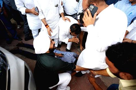 Delhi Minister Saurabh Bhardwaj Holds Onto Bjp Mla And Lop In The Delhi