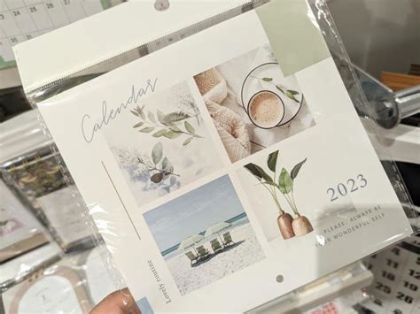 【セリアの2023年・卓上カレンダー】はやくも登場！職場にお家に大活躍♬ シングル＆ワーキングママのぽんちゃん日記