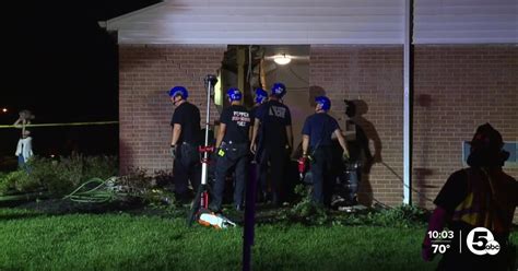 Car Crashes Into University Heights Home Driver Taken To Hospital