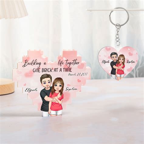 personalized double sided cartoon hugging couple heart building block