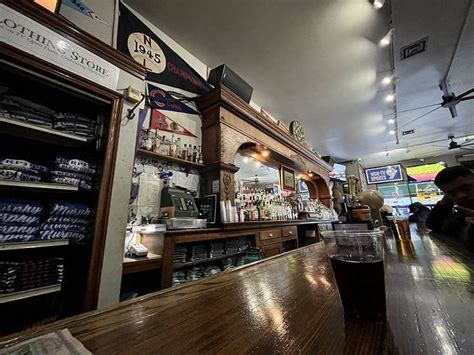 Who Was Beth Murphy Tributes Pour In As Murphys Bleachers Owner Dies At 68