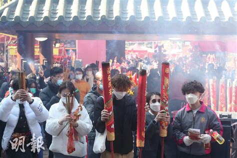 車公廟續香火鼎盛 食環署移除部分鐵馬助人流入車公誕市場 1327 20230124 港聞 即時新聞 明報新聞網