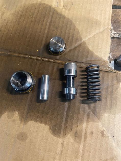 Regulator Valve Missing Parts Technical Ih Talk Red Power Magazine