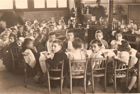 Photo De Classe Ecole Maternelle Paul Bert De 1947 Ecole Paul Bert
