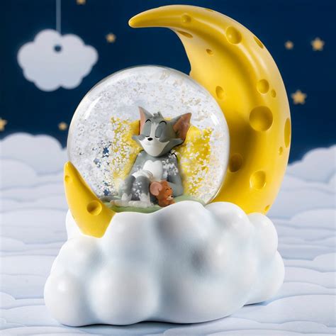 Soap Studio Tom And Jerry Moon Cheese Crystal Ball