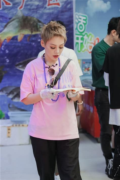 《中餐厅5》开启桂林站新篇章 新晋合伙人檀健次加入引关注tom明星
